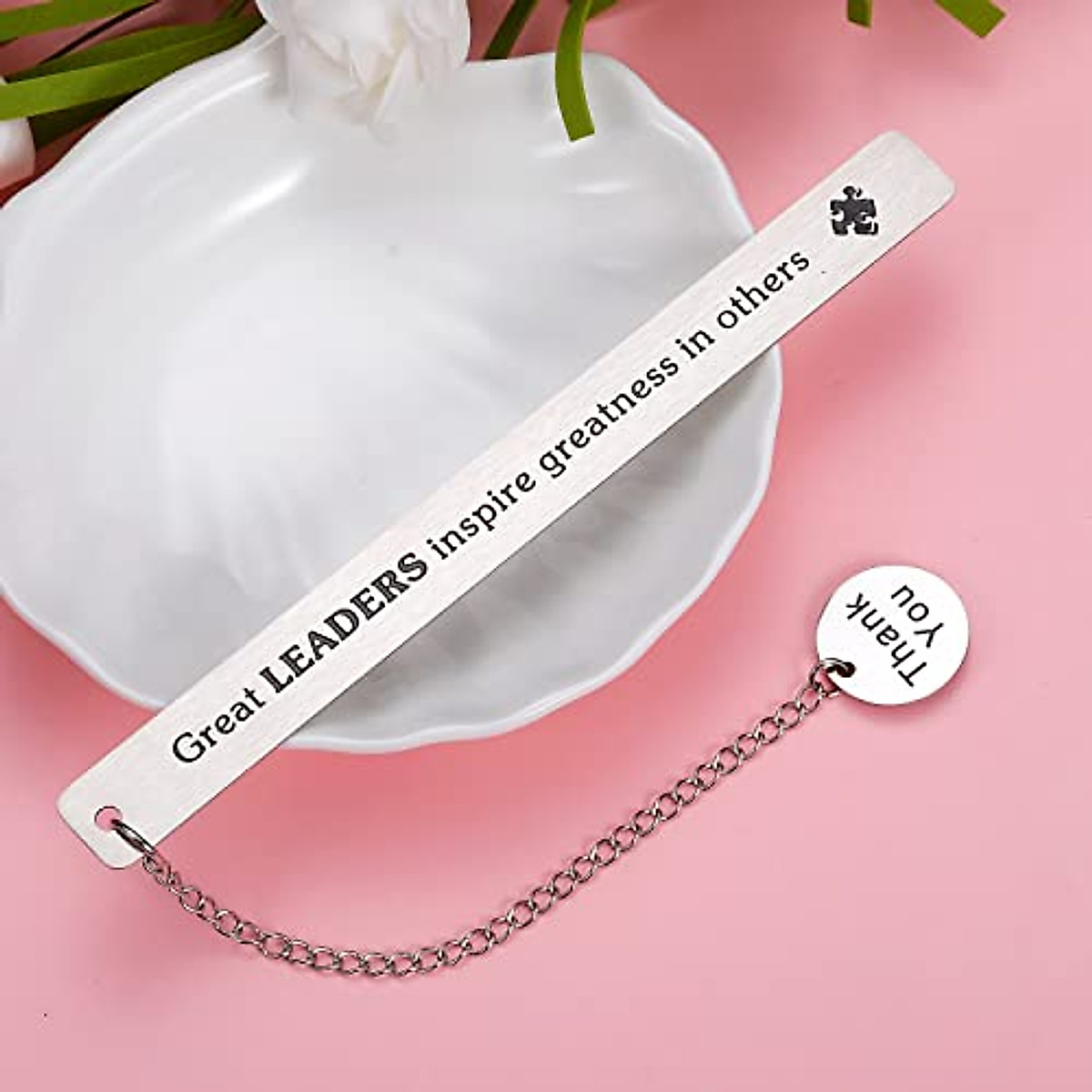 Boss Gifts for Christmas Stocking Stuffers Bookmark Leader Boss Lady Employee Appreciation Thank You Gifts for Mentor Manager Supervisor Farewell Gift for Coworker Retirement Promotion Birthday