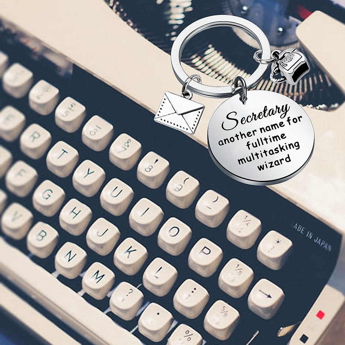 KUIYAI Secretary Keychain Secretary Staff Gift Office Worker Gift Receptionist Gift Secretary Retirement Gift (KEY-Secretary S)