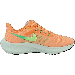 NIKE Women's Sneaker, Peach Cream Ghost Green Total, 7