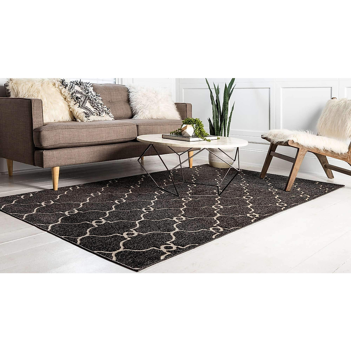 Unique Loom Outdoor Trellis Collection Area Rug - Columbus (9' x 12' 2" Rectangle, Black/ Ivory)