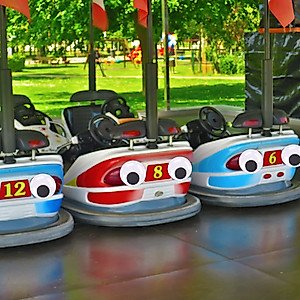 2 Pcs 7.5 Inches Giant Wiggle Eyes Plastic Large Wiggle Eyes with Self Adhesive for DIY Craft Decorations Chritsmas Tree Party Decorations