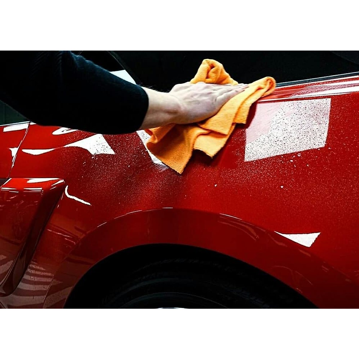 CARPRO Reload Spray Sealant and Sprayer with Sio2 (Quartz) Glass-Like Gloss, Hydrophobicity and Silica Nanotechnology, Repels Dirt, Spray-On, Wipe-Off Car Sealant, 100mL (3.4oz)