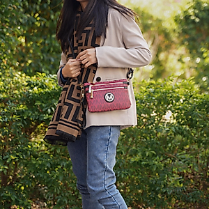 MKF 2 in 1 Crossbody Bags for Women, Wristlet Purse - Ladys Small PU Leather Messenger Handbag - Adjustable Strap Brown