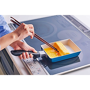 Kyocera IH CF-EC-WBU-BC Egg Pan, 5.1 x 7.1 inches (13 x 18 cm), White, Blue Cerabrid Frying Pan