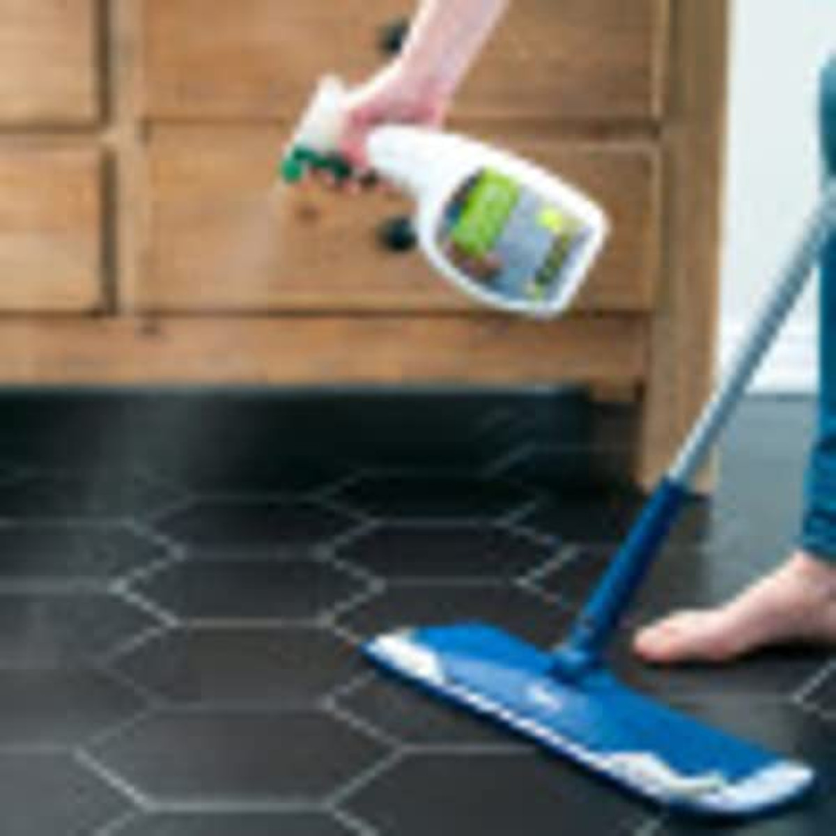 Bona Multi-Surface Floor Cleaner Spray, for Stone Tile Laminate and Vinyl LVT/LVP, Unscented, 32 Fl Oz