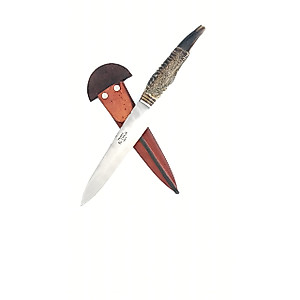 High durability handcrafted gaucho knife with ñandu nail handle, 420 MoV stainless steel made in Tandil Argentina