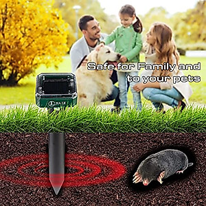 Ultrasonic Mole Repellent, 8 Pack Outdoor Gopher Repellent Solar Powered for Snake, Vole, Groundhog, Waterproof Animal Deterrent Device for Garden and Yard