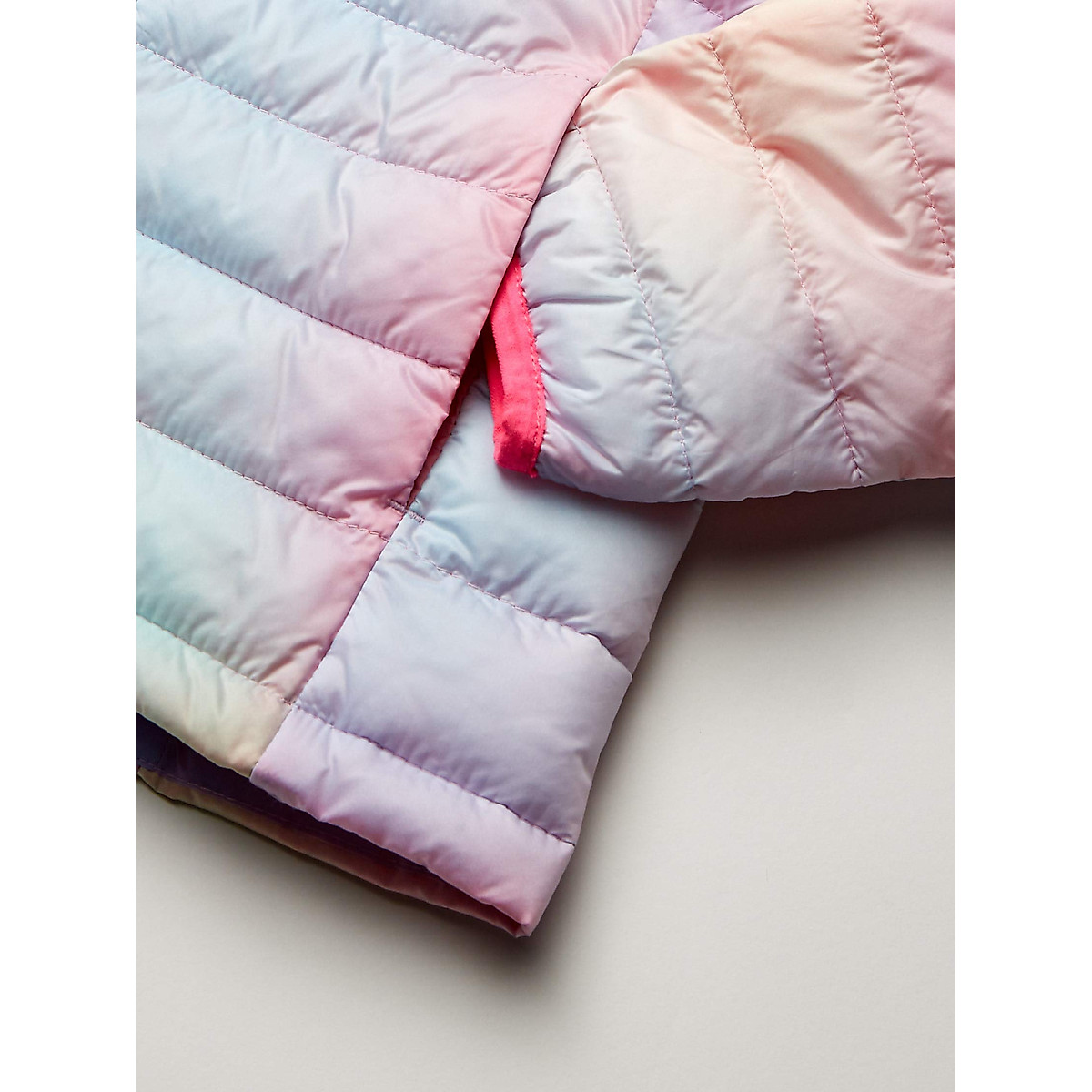 Amazon Essentials Girls' Lightweight Water-Resistant Packable Hooded Puffer Jacket, Pink Ombre, X-Large