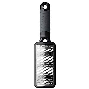 Microplane Home Series Cheese Grater (Fine, Black)