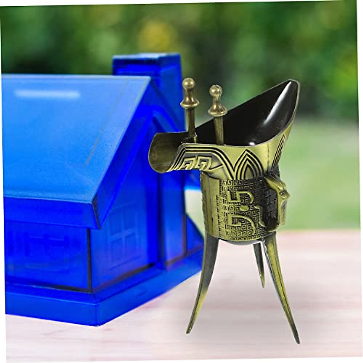 Hohopeti Antique Copper Mug Ancient Drinkware Gift Home Decoration Cup Tea Table Decoration Antique Cup Prop Retro Wine Cup Tripod Office Ornaments Zinc Alloy Chinese Style