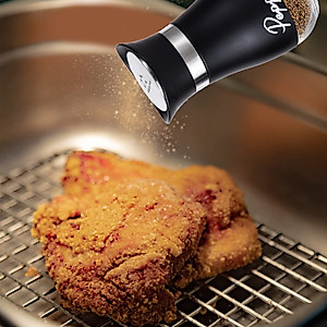 2 Pack Salt & Pepper Shakers Set, Refillable Salt Pepper with Stainless Steel Lid Container Spice Shakers Bottle for Home Kitchen, Restaurant, Picnic (Black)