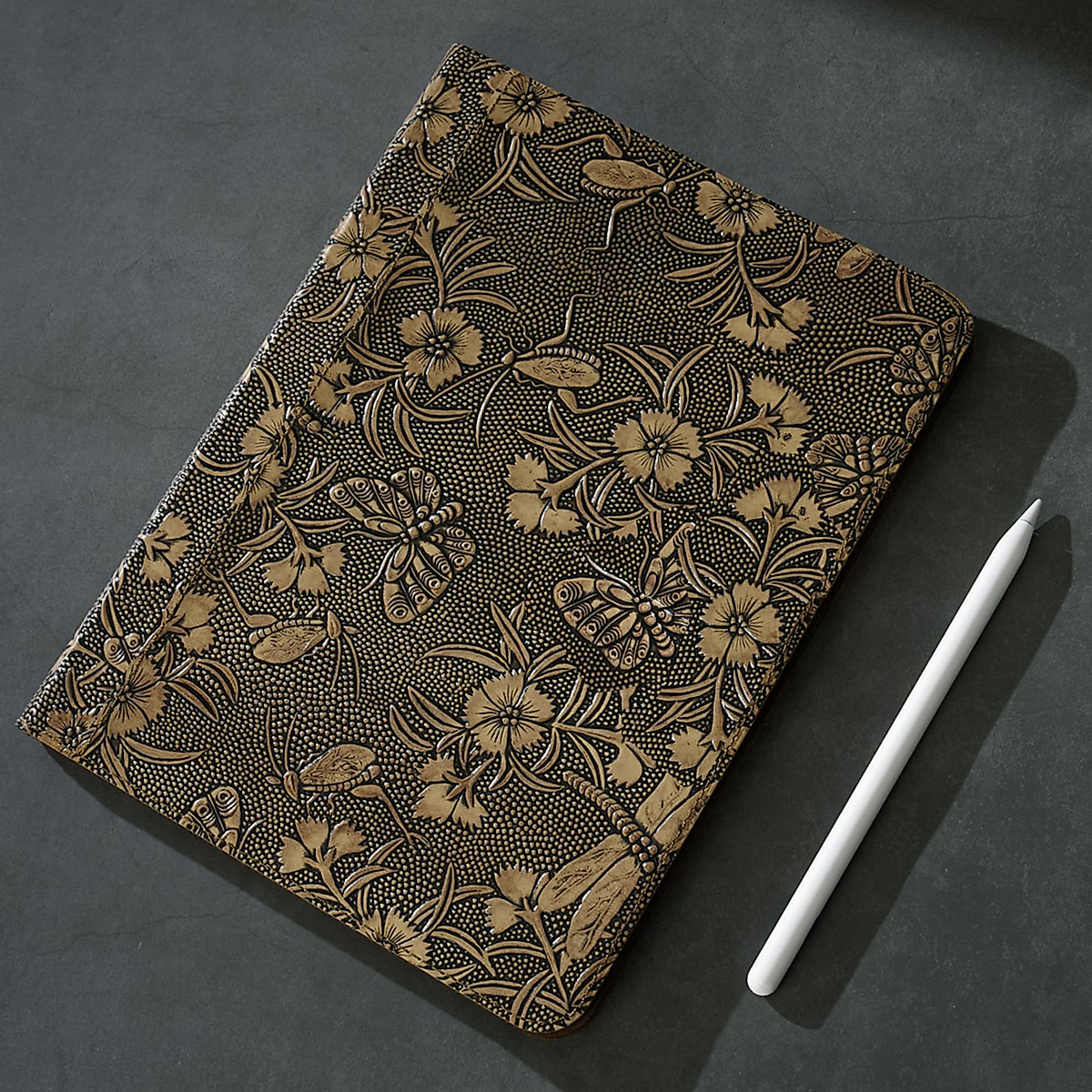 Gexmil Leather Case for iPad Pro 12.9 Inch 6th/5th/4th/3rd Generation 2022/2021/2020/2018 Genuine Leather Folio Cover Shockproof with Pencil Holder,Auto Sleep/Wake,Anti-Slip,Butterfly Pattern