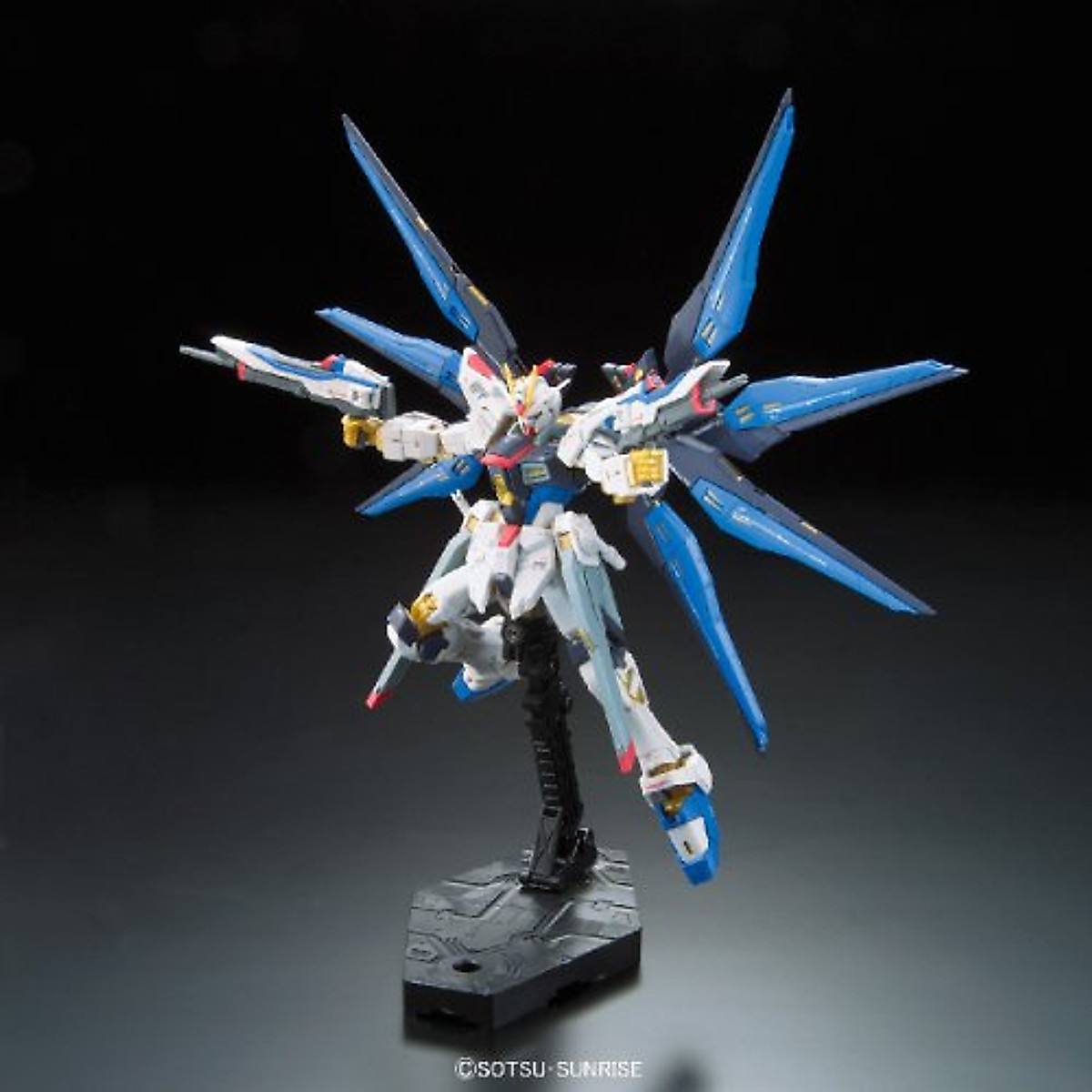Bandai Hobby #14 RG Strike Freedom Model Kit (1/144 Scale)