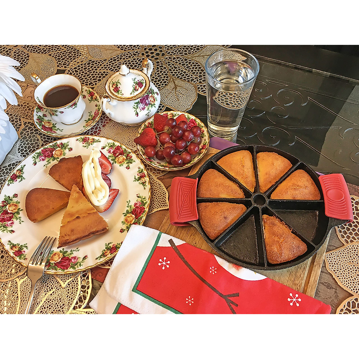 GLOCHYRA Cast iron Cornbread Pan - Wedge Scone Pan for baking - Pre-seasoned Cornbread skillet with dividers 8 section - Completes with silicone handle holder, Spatula