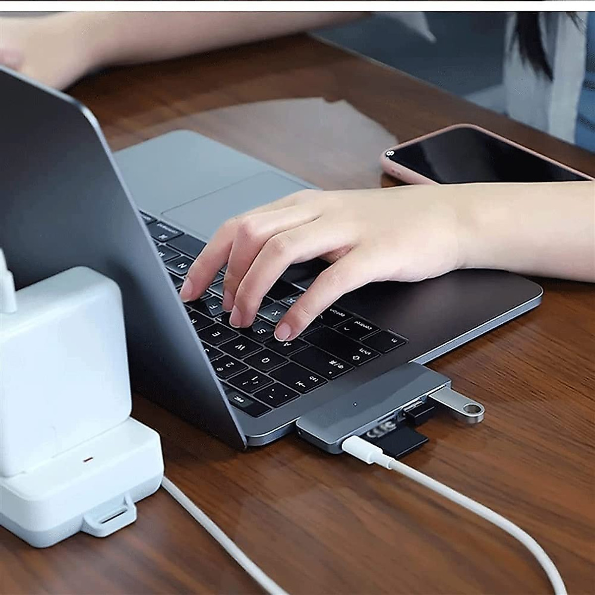 Beyori USB HUB Converter, USB Docking Station, 5 in 1 Hub with 2 USB 3.0 Ports, 60W PD, SD/TF Card Reader, Aluminum USB-C Dock Adapter (Color : White)