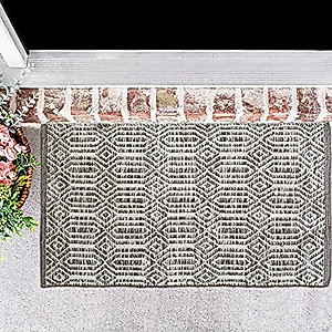 Chardin home Grey, Green & Ivory Boho Throw Rug 2x3 feet |Hand Woven Farmhouse Rug | Great in Kitchens entryways doormats Bathrooms Meditation Mat | Machine Washable & Reversible Cotton Rugs