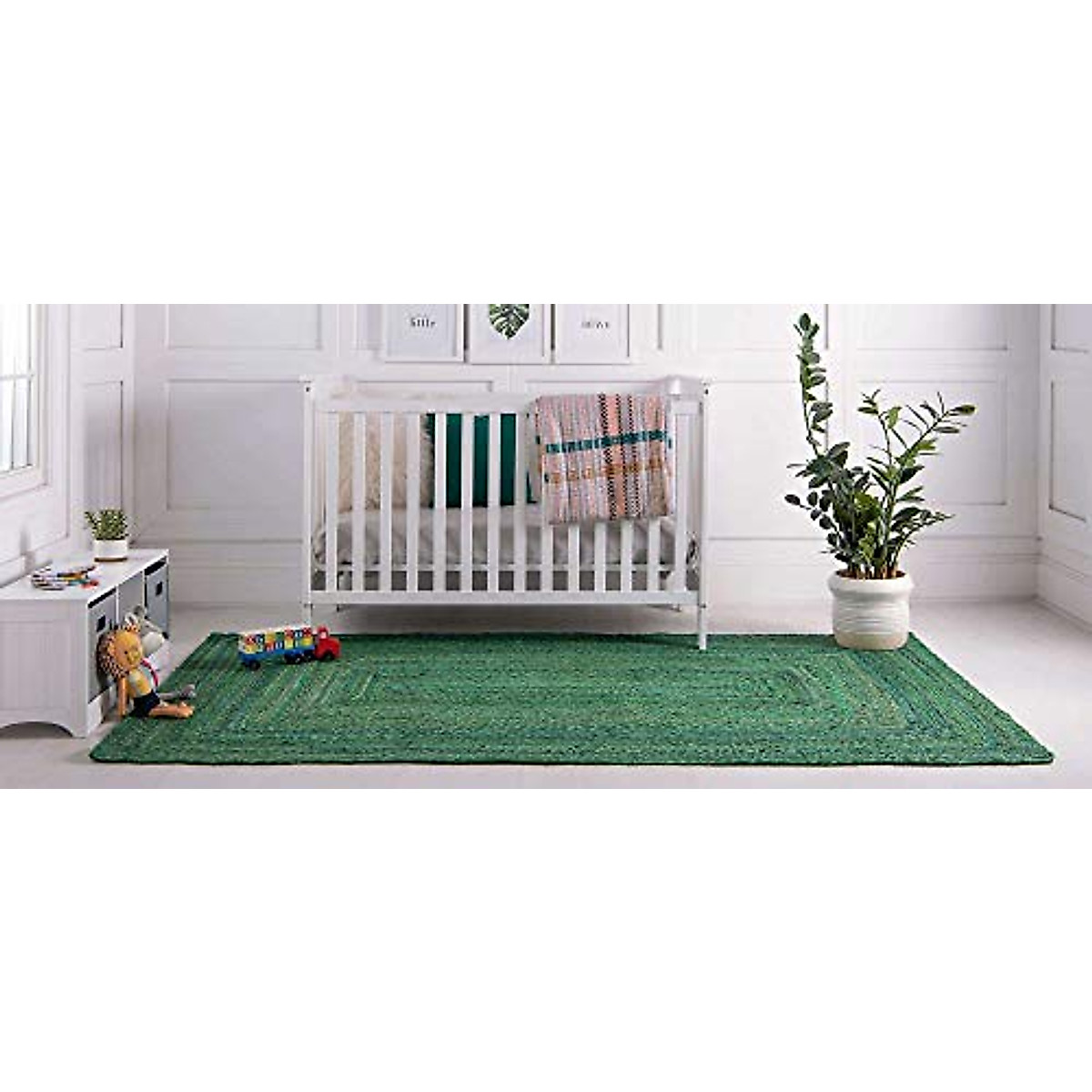 Unique Loom Braided Chindi Collection Area Rug - Layer (4' 1" x 6' 1" Rectangle, Green/ Hunter Green)