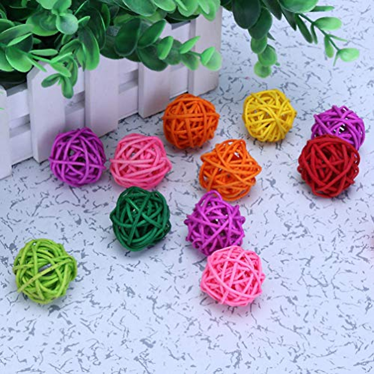 POPETPOP 10Pcs Willow Branch Ball Rattan Balls Bird Parrot Chew Toys Bird Cage Hanging Ornament for Small Animals (Random Color)