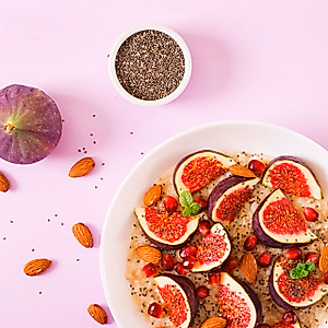 Elan Organic Chia Seeds, 8.8 oz, Natural Raw Black Chia Seeds, Plant-Based, Non-GMO, Vegan, Gluten-Free, Kosher, Gels Easily, Superfood