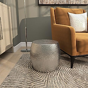 Deco 79 Aluminum Metal Side End Accent Table Drum Shaped End Table with Hammered Design, Side Table 14" x 14" x 16", Silver