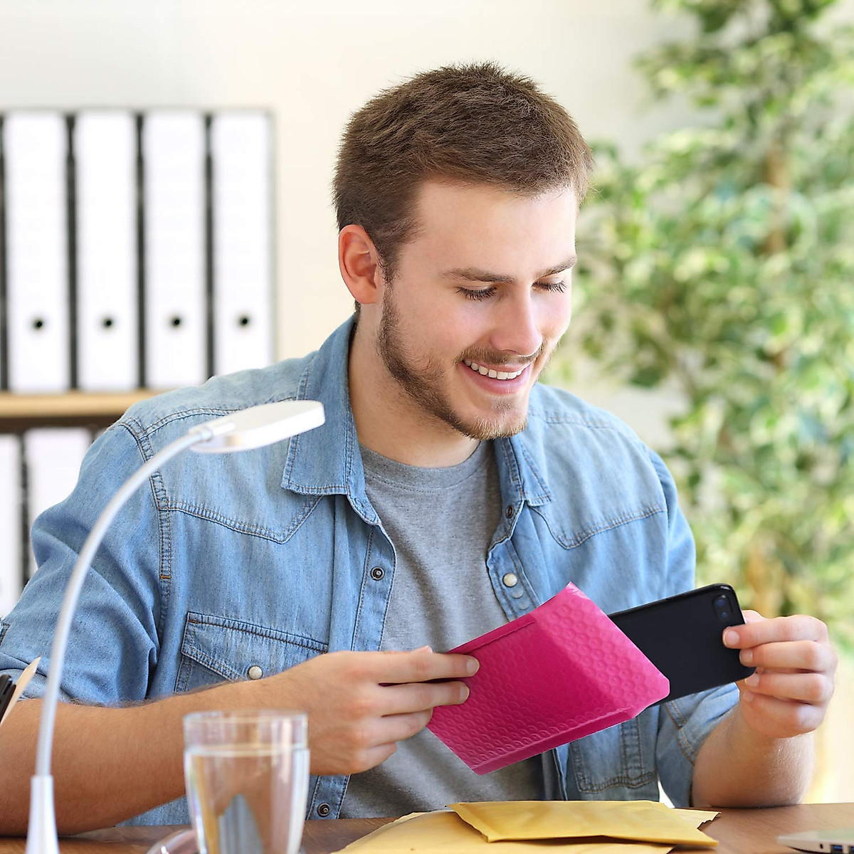 Metronic 4x8 Inch Bubble Mailer 50 Pack, Pink Bubble Mailers, Waterproof Self Seal Adhesive Shipping Bags, Cushioning Padded Envelopes for Shipping, Mailing, Packaging, Bulk #000