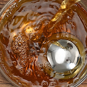 EooCoo Whiskey Stones Gift Set with 2 Pcs Stones and Box, Stocking Stuffers for Him, Reusable Ice Ball for Drinking, Christmas Gift for Men Whiskey Lovers, Bourbon, Cognac, Scotch, Gin, Wine Beverage