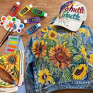 Fabric Paint, Shuttle Art 18 Colors Permanent Soft Fabric Paint in Bottles (60ml/2oz) with Brushes, Palette, Stencils, Non-Toxic Textile Paint for T-shirts, Shoes, Jeans, Bags, DIY Projects&Art Crafts