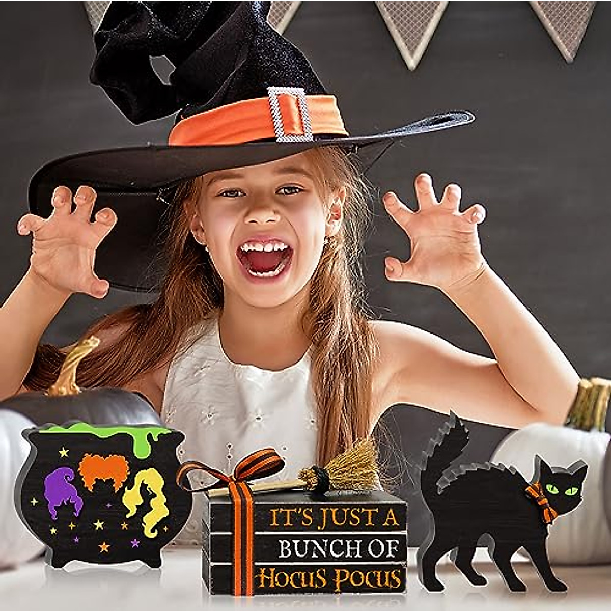 5PCS Halloween Wooden Signs Hocus Pocus, Decorative Wooden Faux Books Stack Black Cat Wood Table Signs, Cauldron Witches Sisters Halloween Tiered Tray Decor for Halloween Party Home Decorations