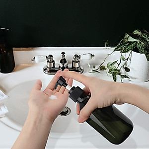 Sdoot Green Pump Bottle 2 Pack, 10oz Shampoo Pump Bottle Plastic Pump Dispenser Bottle Squeeze Containers for Shampoo Lotion Body Wash