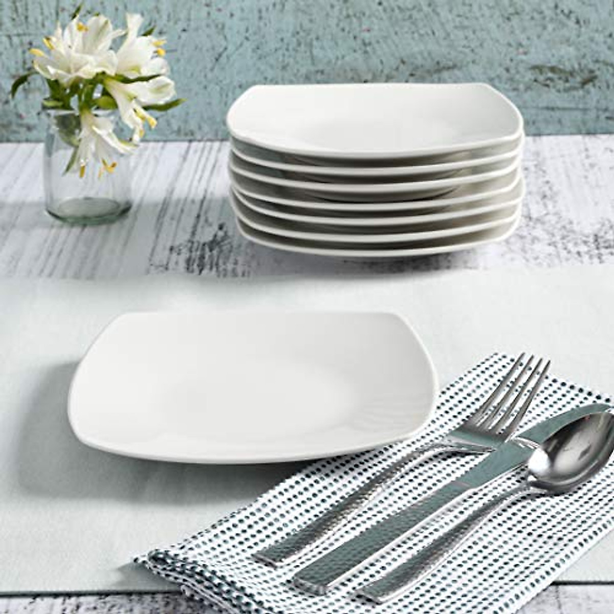Gibson Home Zen Buffet Dinnerware, 8-Piece Porcelain Dinner Plate Set, White