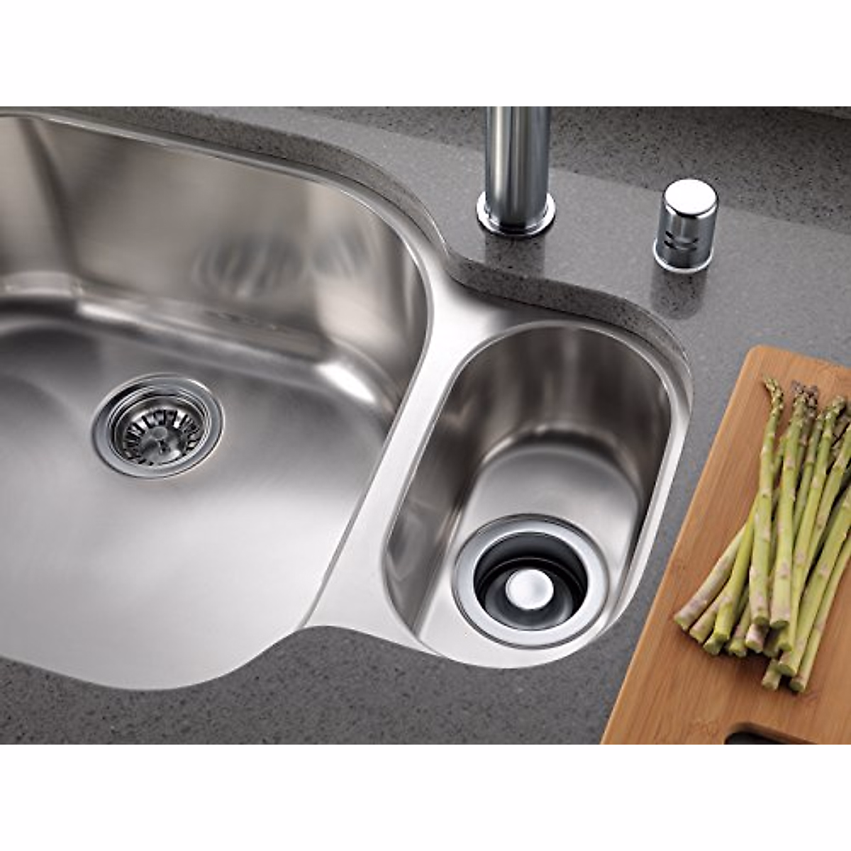 Delta Faucet 72010-AR Flange and Strainer Kitchen Sink, Arctic Stainless