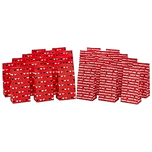 Hallmark Valentine's Day Paper Treat Sacks (30 Bags: "Happy Valentine's Day," Hearts) for Classroom Parties, Valentines, Kids, Coworkers