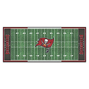 FANMATS - 7368 NFL Tampa Bay Buccaneers Nylon Face Football Field Runner 30"x72"