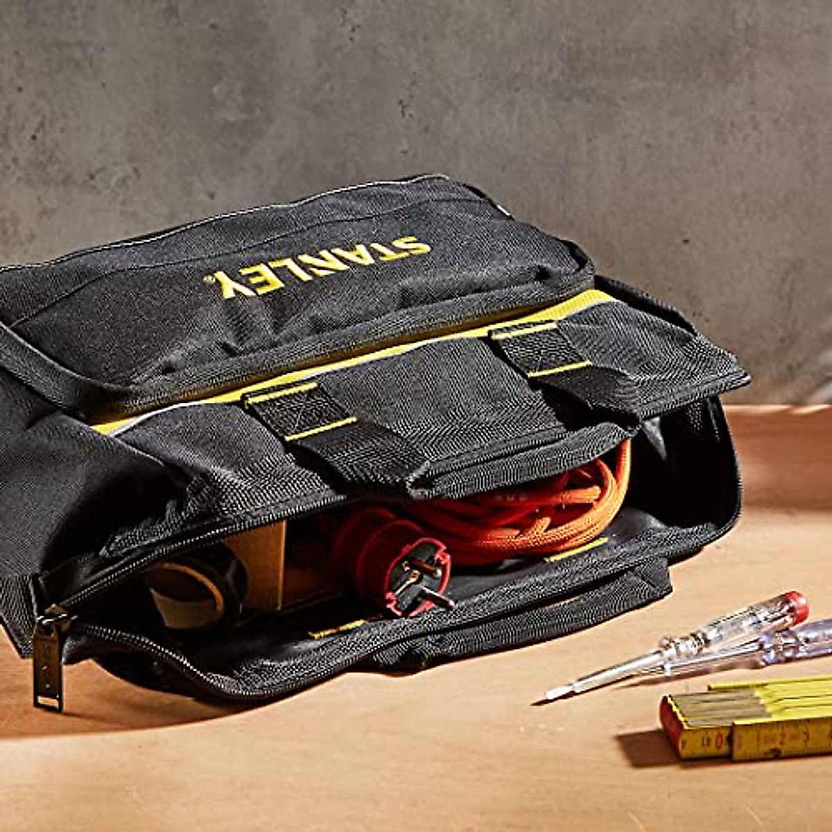 STANLEY - 1-93-330 Tool bag, 30 x 25 x 13 cm, assorted models, (1 unit)