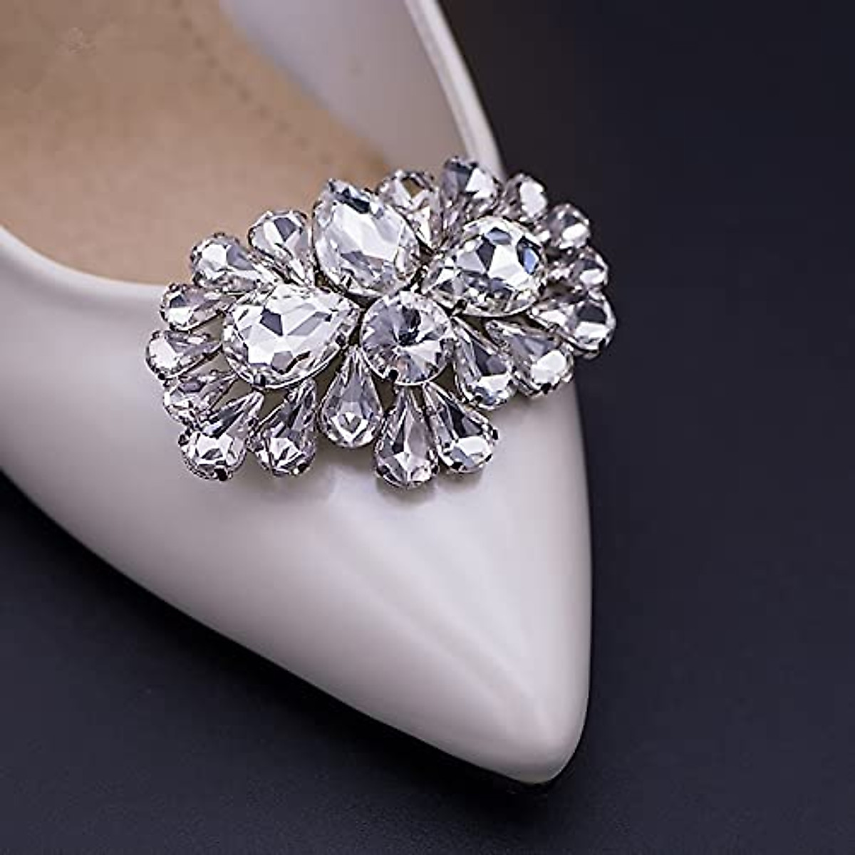 Ruihfas 2Pcs Bling Bling Crystal Rhinestones Wedding Party Prom Shoe Clips Buckles Decorations for Women 1.57×2.44inch