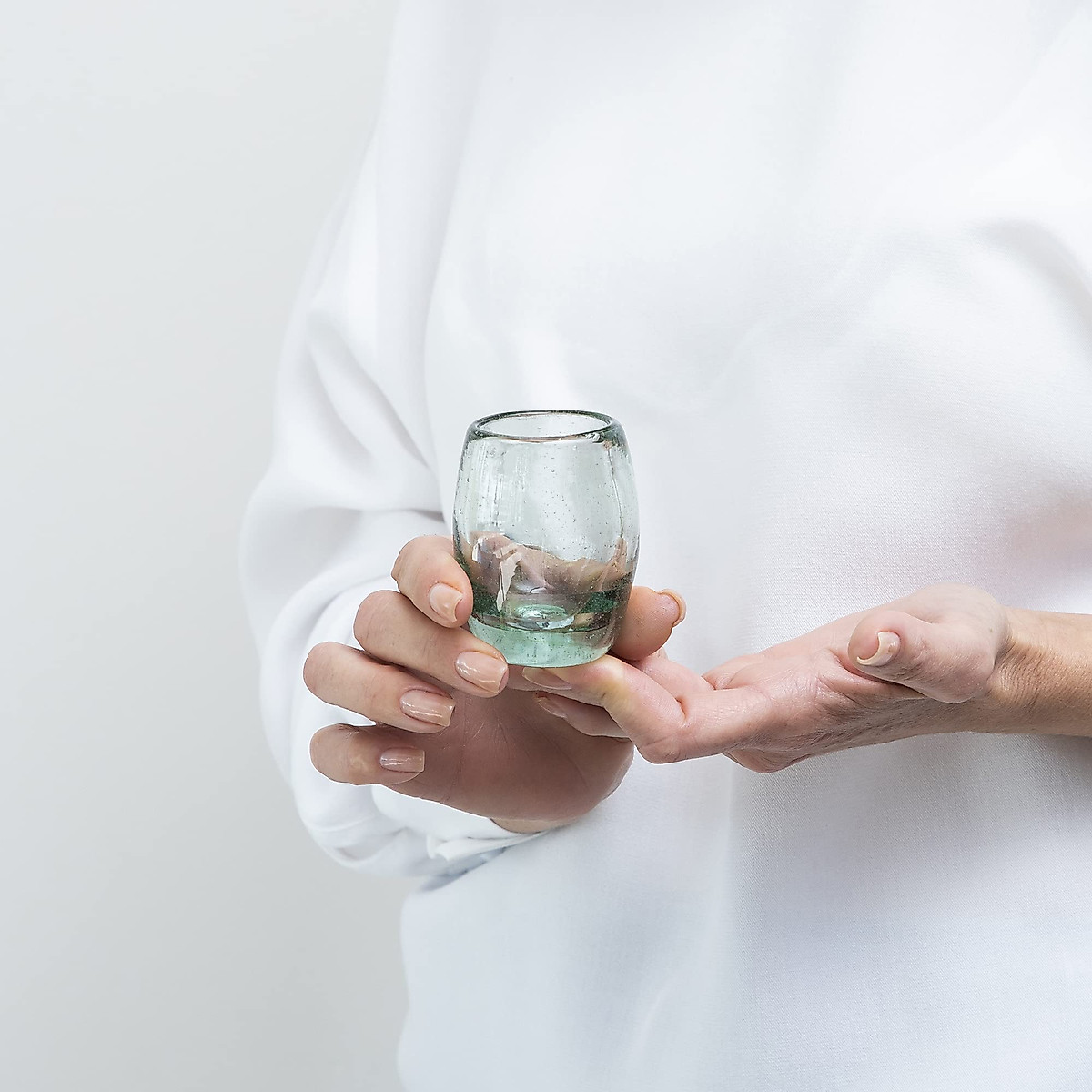 Handmade con Amor - 2 oz Hand Blown Mexican Tequila Shot Glasses - Set of 4, 2 fl oz each, Clear