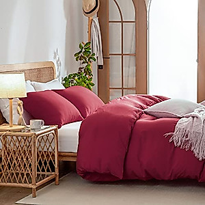 Red Duvet Cover King, 100% Washed Microfiber 3 Pieces Solid Color Casual Red Bedding Set for Men and Women, with Zipper Closure, Luxury Ultra Soft Relaxed Feel Natural Wrinkled Comfy (Red, King)