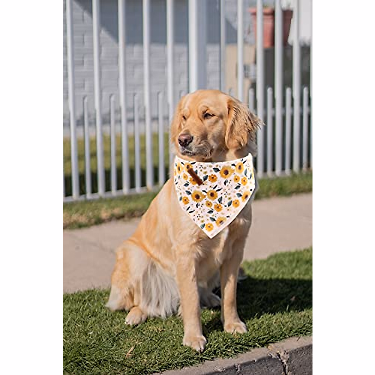 Elegant little tail Dog Bandanas - 1Pack Sunflower Print Washable Dog Scarf Female Square Dog Bib Kerchief Scarf Adjustable Pet Bandana for Medium Large Dogs