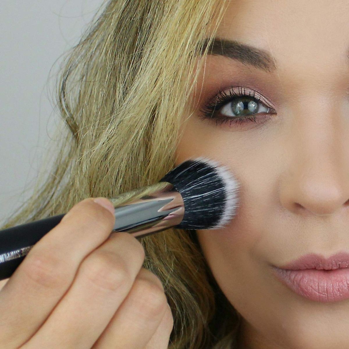 Large Stippling Foundation Makeup Brush – Beauty Junkees Flat Top Duo Fiber Synthetic Stipple Make Up Brushes, Sheer Flawless Blending Liquid, Cream, Powder Cosmetics, Vegan, Cruelty Free