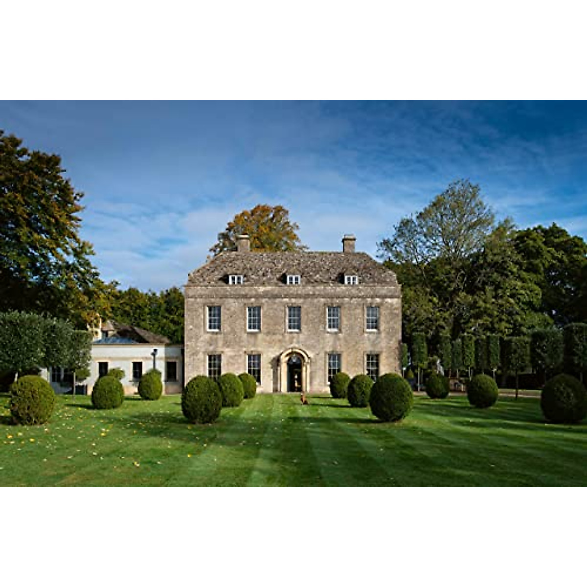At Home in the Cotswolds: Secrets of English Country House Style