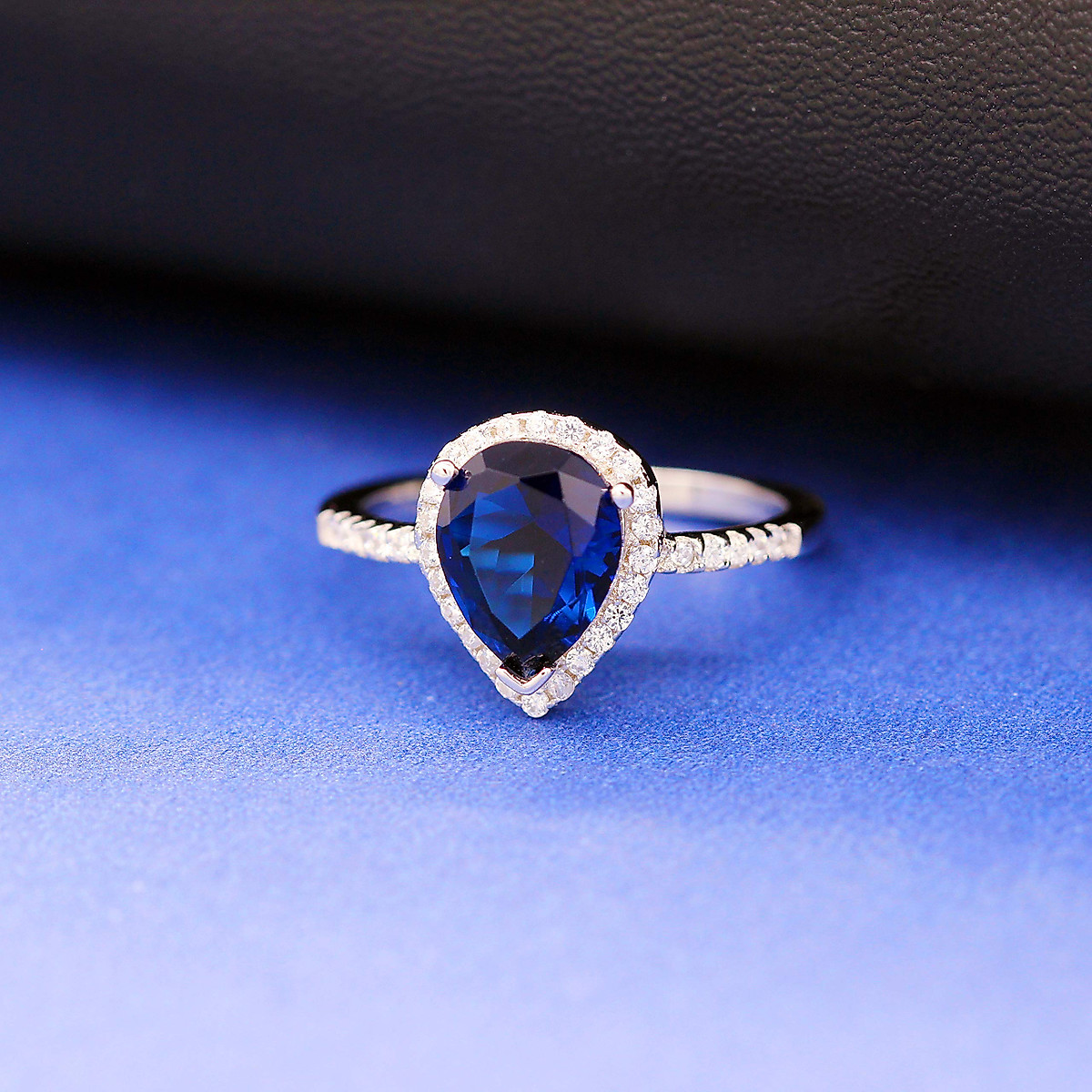 Uloveido Unique Sterling Silver Solitaire Rings, Pear Shape Navy Blue Cubic Zirocnia Halo Rings, Fashion Women Wedding Engagement Jewelry (Blue, Size 7) JZ116