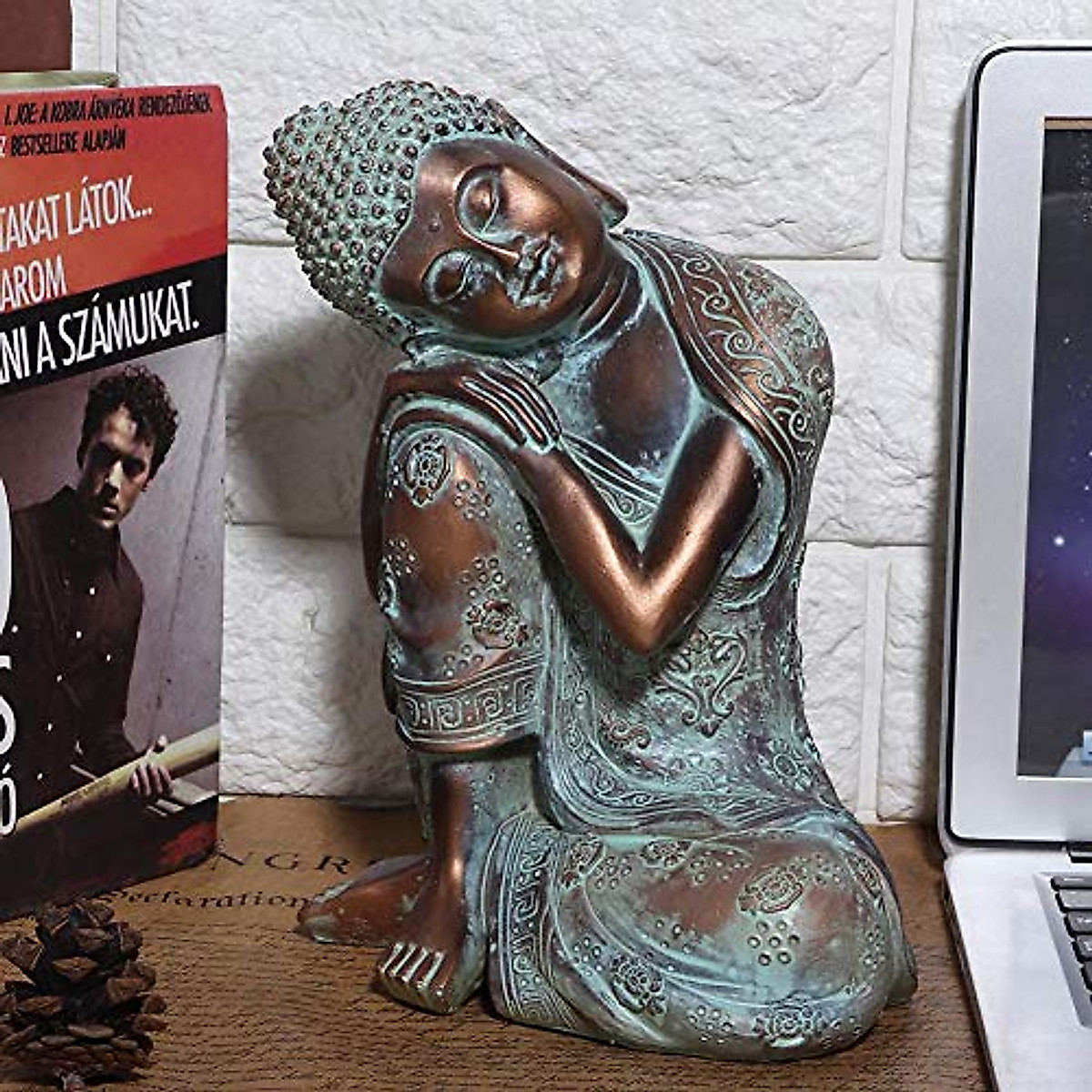 Buddha Statue, Resin Southeast Asian Style Buddha Decor, Outdoor Garden Yard Art Decoration Sitting Figurine Ornaments, Vivid Meditating Buddha Statue Figurine Sculpture