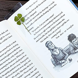 ARTMART Genuine Real Four-Leaf Green Clover St. Saint Patric's Day Bookmarks Irish Shamrock Good Luck Charm for Smartphone Wallet Case Amulet Purse Coating Gift Thanks Card M