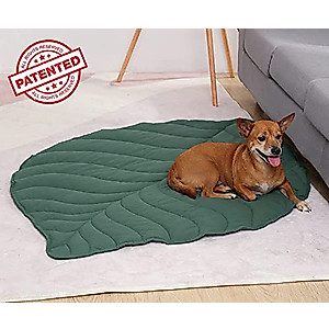 Leaf Shaped Cotton Dog Blankets for Small Medium Large Dogs, 56.3''x42.1'' Pet Mat for Dog Bed, Machine Washable Christmas Puppy Blanket for Couch Protection, Soft Throw Pad for Car