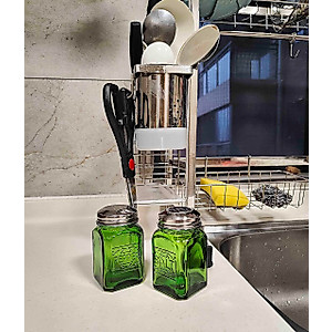 Kerixi Vintage Salt and Pepper Shakers (Green, Medium)