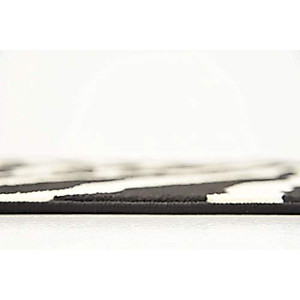 Unique Loom Wildlife Collection Animal Inspired with Zebra Design Area Rug, 5 x 8 ft, Black/Ivory