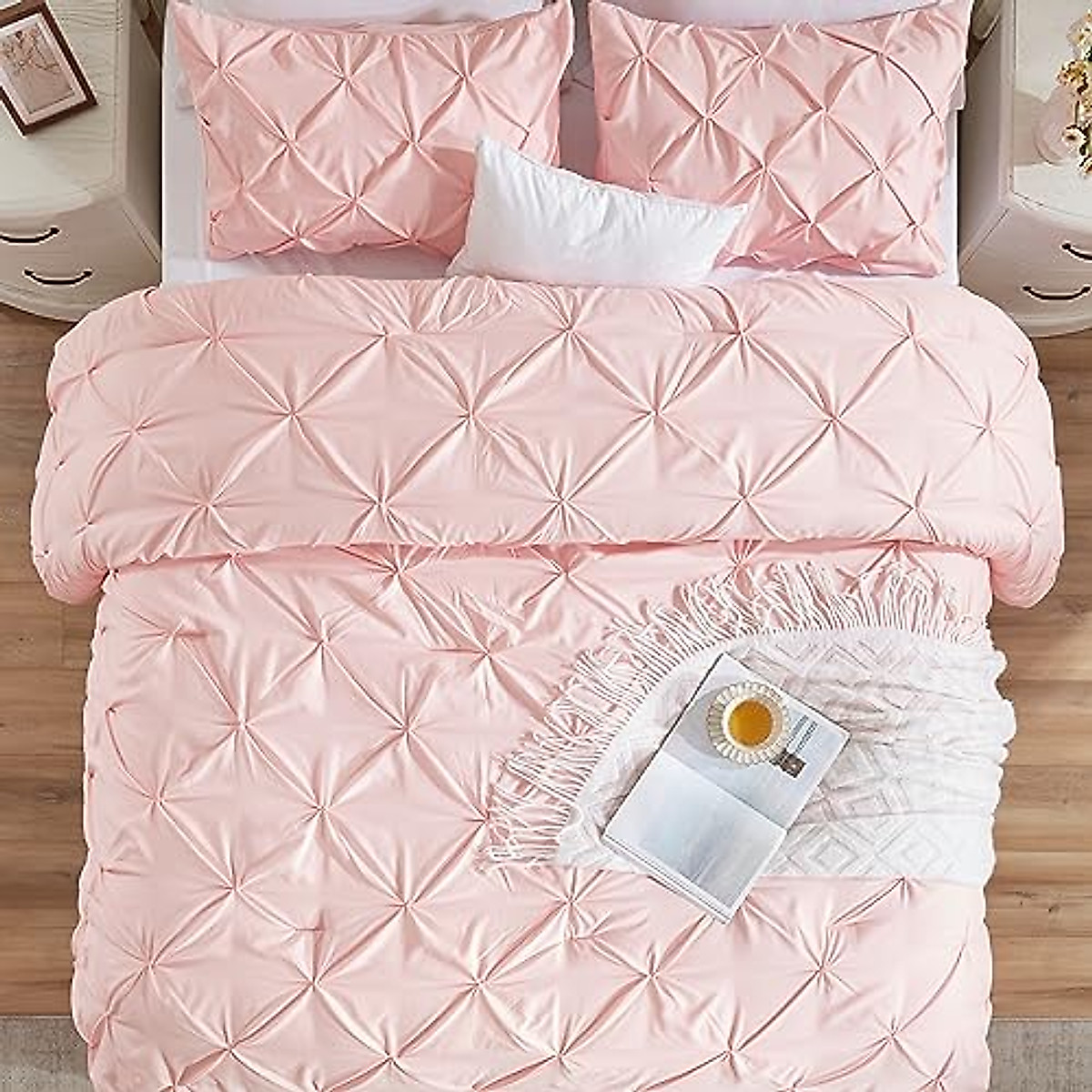 NexHome Twin Comforter Set Pintuck Pink Comforter Set Soft Pinch Pleat Microfiber Lightweight Down Alternative All Season 2 Pieces Bedding Comforters & Sets（1 Comforter 1 Pillow sham）