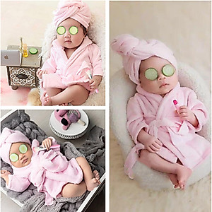 SPOKKI Newborn Photography Props Baby Girl 5 PCS Bathrobes Bath Towel Outfit with Slippers Cucumber Photo Props for Infant Boys Girls(0-6 Months)