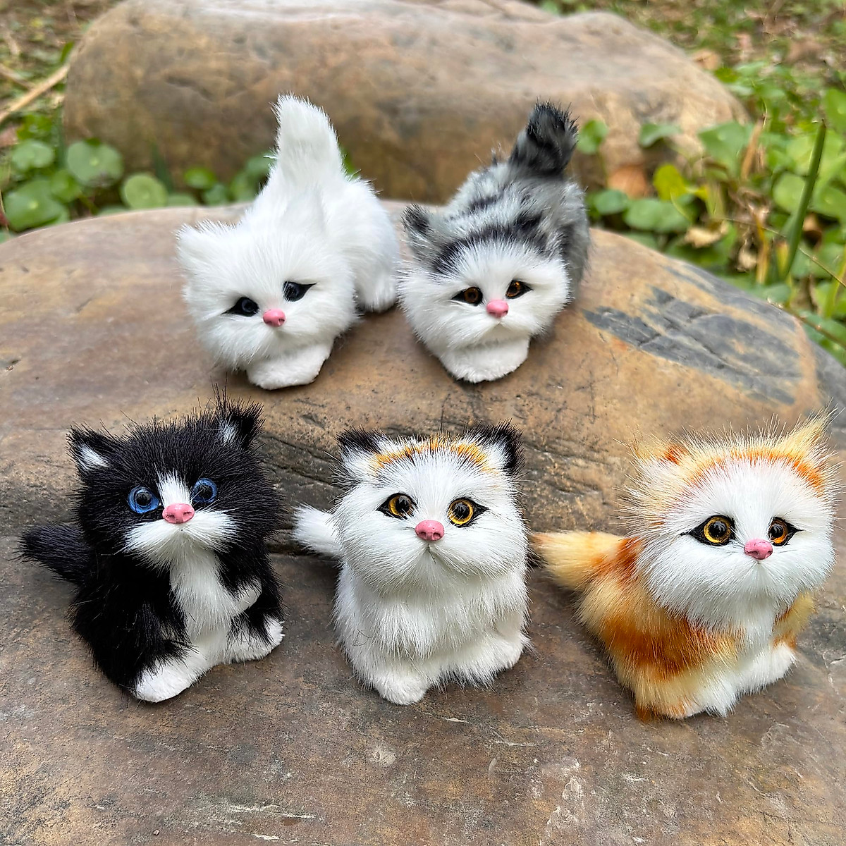 Pack of 5 Realistic Furry Baby Cats Figurines Simulation Kittens Home Office Car Decorative Statue/Synthetic Fur Pet Stuffed House Animal Replica/Photo Props/Collectible Gift