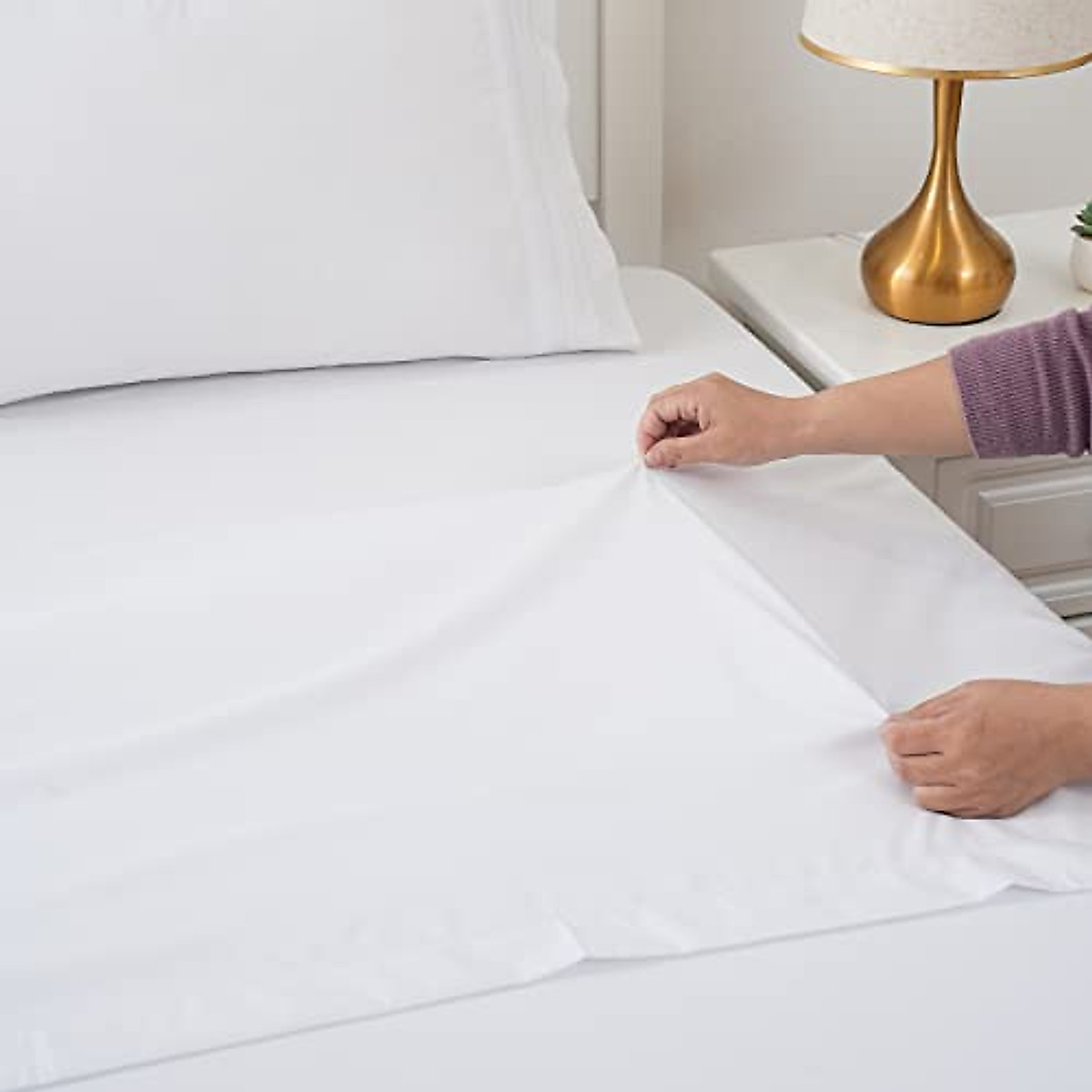 Yastouay Sheet Set, 4 Pcs Ultra Soft Bed Sheets Deep Pocket Bedding Sheets & Pillowcases Wrinkle Stain Resistant (White, Queen)